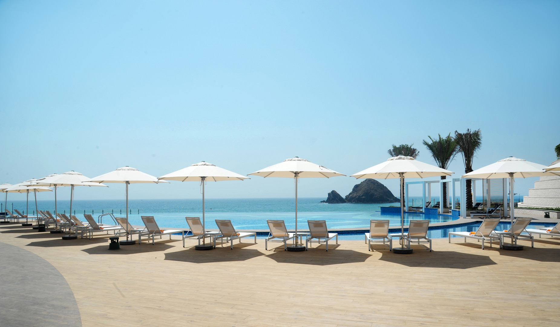 Royal M Al Aqah Beach Hotel & Resort by Gewan 5*